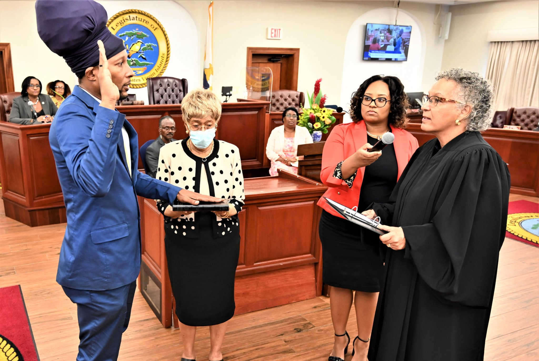 Angel Bolques Jr. Sworn in as At-Large Senator in 34th Legislature