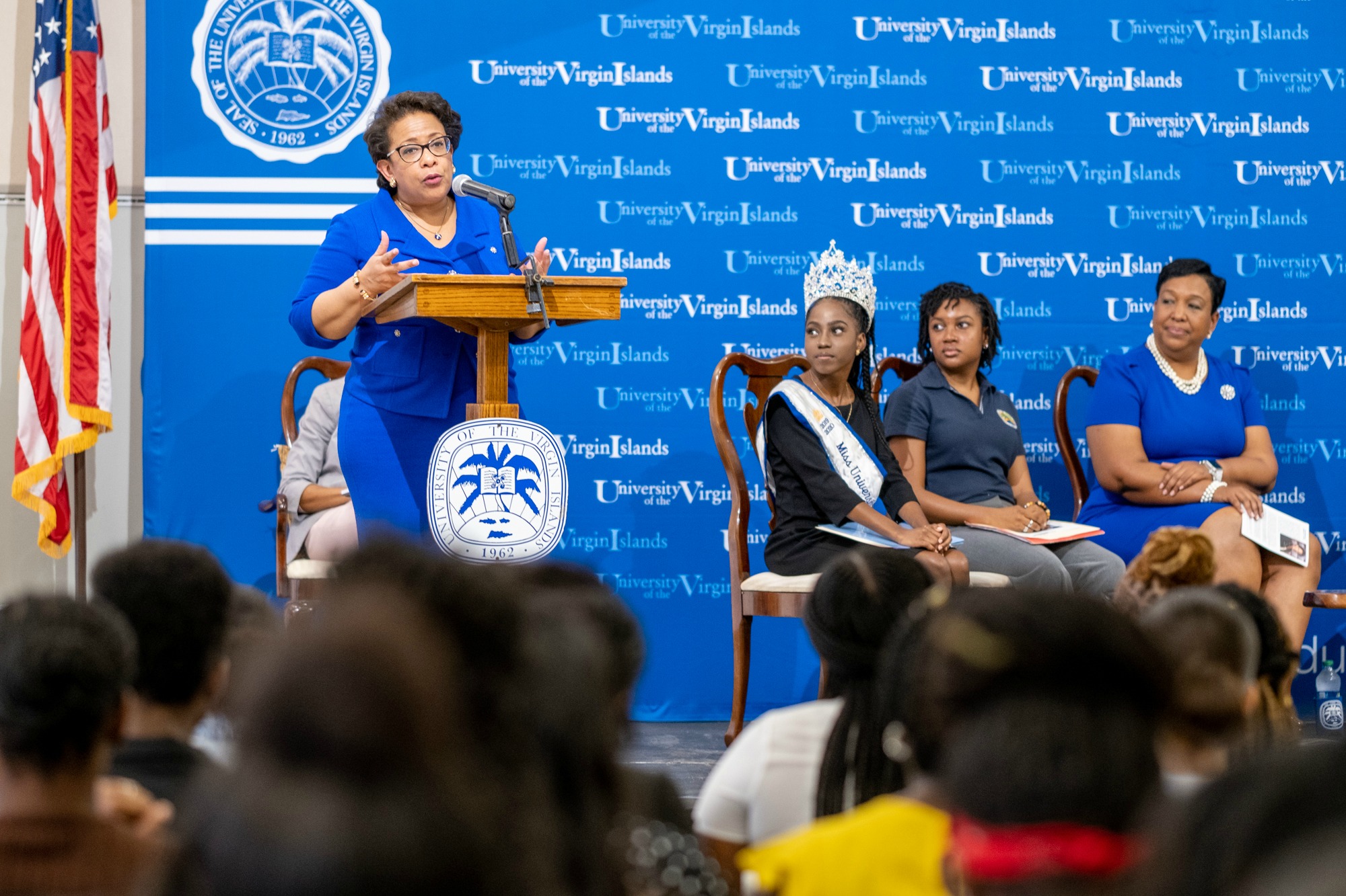 Watch | Loretta Lynch Delivers Powerful Address to UVI Students at ...