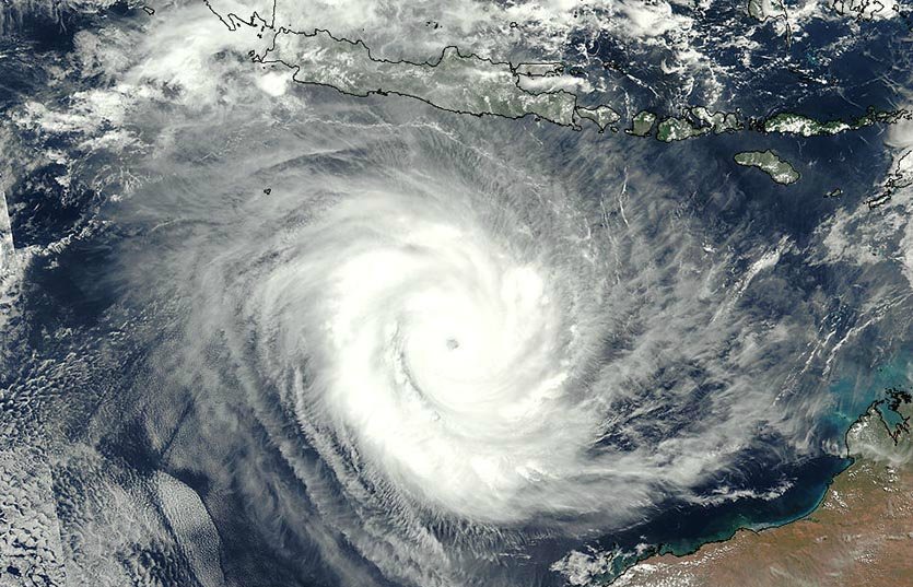 NOAA Predicting 13-19 Named Storms, 6-10 Hurricanes, and 3-6 Major ...