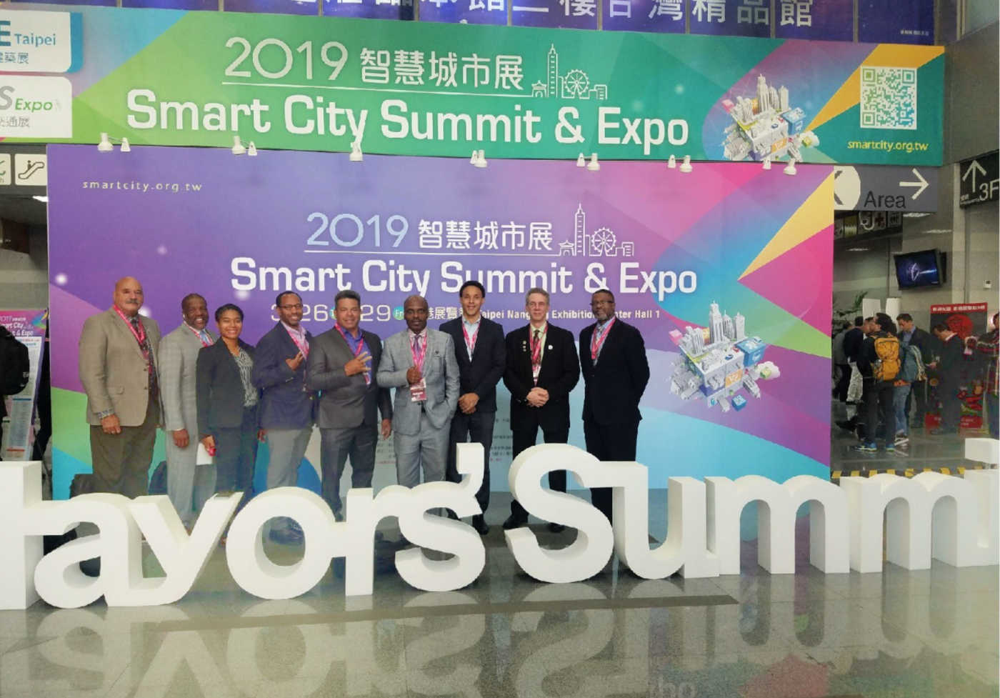 Envisioning the Future and Leading A Digital Transformation through ...